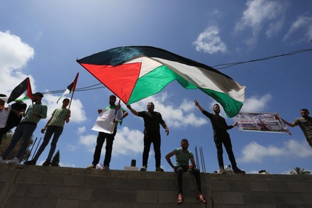 Palestinians Wave National Flags They March Editorial Stock Photo ...