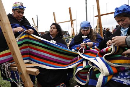 Mapuche Weavers Work On Kilometerlong Loom Editorial Stock Photo ...