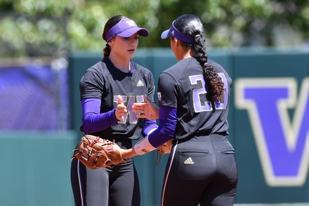 Washington Infielder Baylee Klinger Heads Home Editorial Stock Photo ...