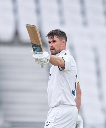 Warwickshires Will Rhodes Celebrates His Century Editorial Stock Photo ...