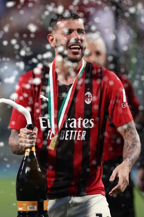 Zlatan Ibrahimovic Ac Milan Celebrates Cigar Editorial Stock Photo ...