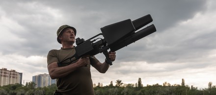 Ukrainian Soldier Demonstrates Work Edm4s Skysweeper Editorial Stock ...