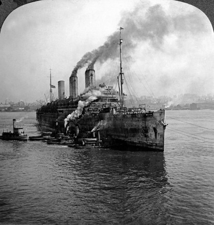 4 U.s. troop transport ship Stock Pictures, Editorial Images and Stock ...