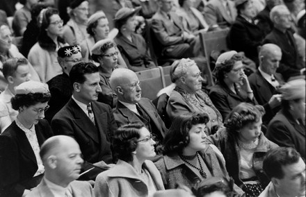 People Gathering Spokane Coliseumspokanewashingtondecember 1954 ...