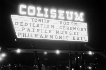 People Gathering Spokane Coliseumspokanewashingtondecember 1954 ...