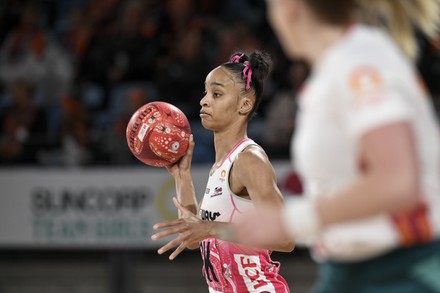 Shamera Sterling Adelaide Thunderbirds Passes Ball Editorial Stock ...