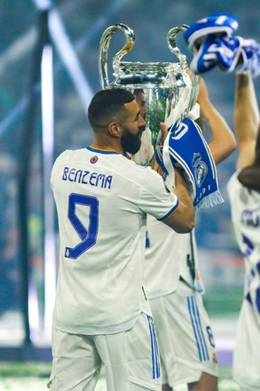 Karim Benzema Real Madrid Celebrating Santiago Editorial Stock Photo ...