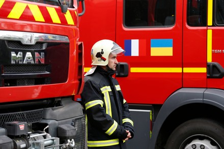 500 Firefighting equipment Stock Pictures, Editorial Images and Stock ...