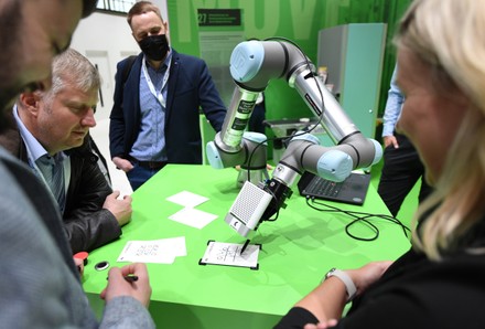 Mechanical Arm Plays Tictactoe Visitor During Editorial Stock Photo ...