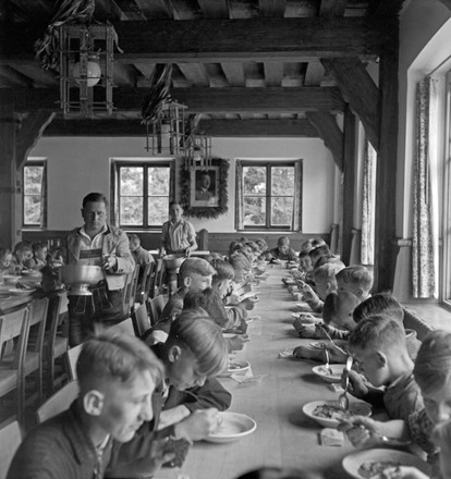 16 Adolf hitler eating Stock Pictures, Editorial Images and Stock ...