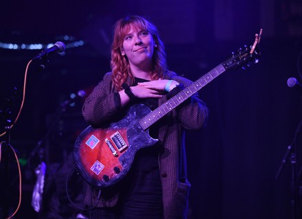 __COUNT__ Hannah Judge of Fanclubwallet perform in concert, Fort ...