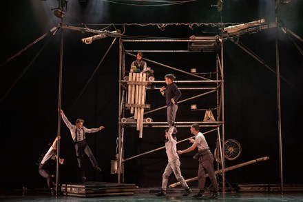 Frenchcanadian Circus Company Machine De Cirque Editorial Stock Photo ...