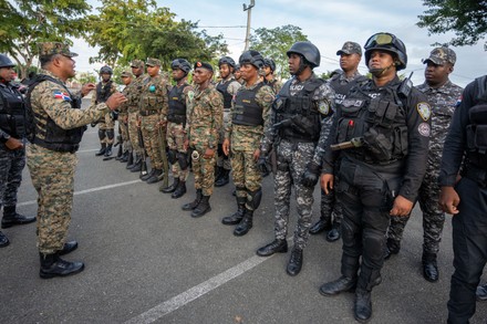 500 Dominican military Stock Pictures, Editorial Images and Stock ...