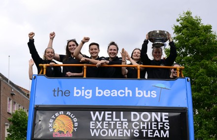 2,000 Open top bus parade Stock Pictures, Editorial Images and Stock ...