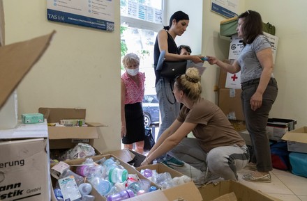 Volunteers Select Humanitarian Aid Distribution Internally Editorial ...