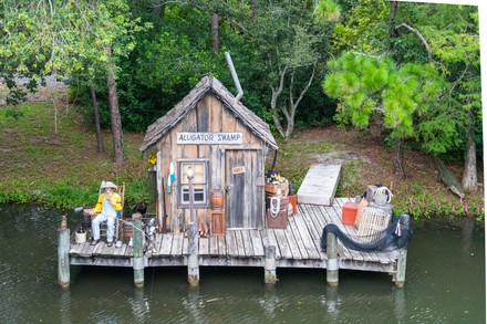 Alligator Swamp Exterior Architecture Small Hut Editorial Stock Photo ...