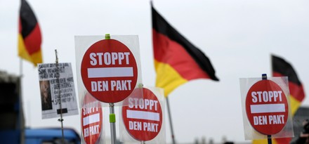 imágenes de Stop Migration Pact - demonstration in Berlin, berlin ...