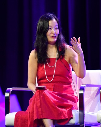 Laura Shin Author Cryptopians Host Unchained Editorial Stock Photo ...