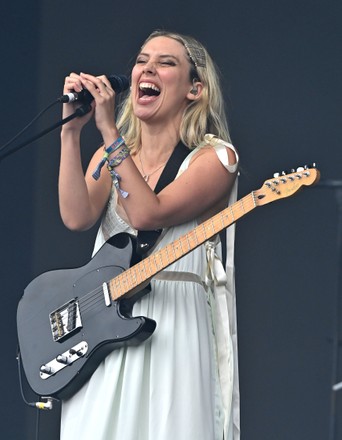 Ellie Rowsell Wolf Alice Performs On Editorial Stock Photo - Stock ...