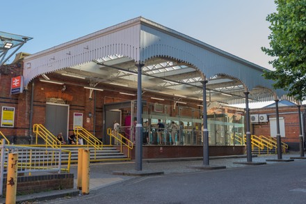 Southend Central Station Part Essex Thameside Editorial Stock Photo ...