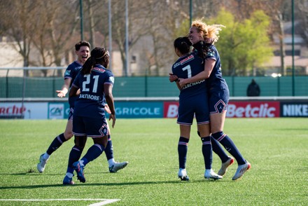 imágenes de FOOTBALL - WOMEN'S FRENCH CUP - FC FLEURY 91 v PARIS SG ...