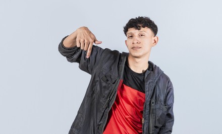 20,000 Funny hand gesture Stock Pictures, Editorial Images and Stock ...