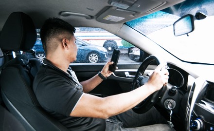 500 Distracted driving Stock Pictures, Editorial Images and Stock ...