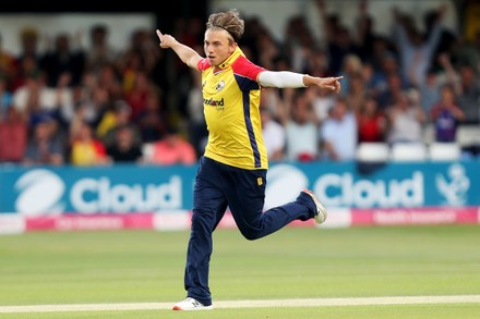 Aaron Beard Essex Celebrates Taking Wicket Editorial Stock Photo ...