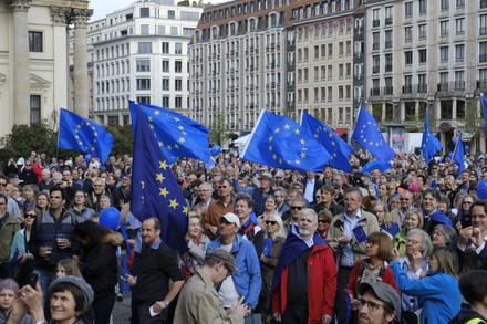 Eu Supporters Pulse Europe Movement Demonstrate Editorial Stock Photo ...