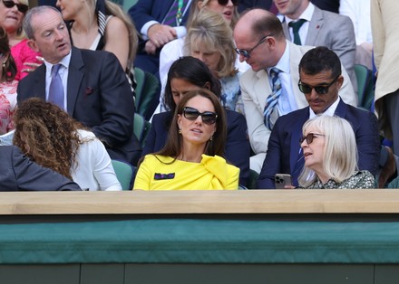 Kate Middleton Duchess Cambridge Sitting Royal Editorial Stock Photo ...