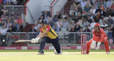 Michael Pepper Essex Eagles Reverse Sweeps Editorial Stock Photo ...