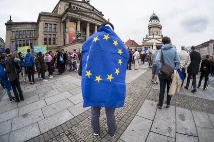 Eu Supporters Pulse Europe Movement Demonstrate Editorial Stock Photo ...