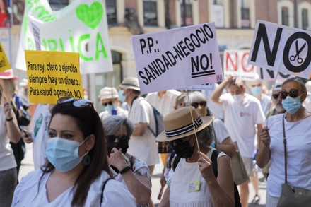 Demonstration Pro Public Healthcare Against Health Editorial Stock ...