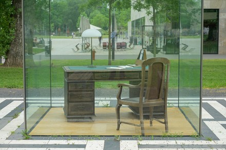 2,000 Glass box Stock Pictures, Editorial Images and Stock Photos ...