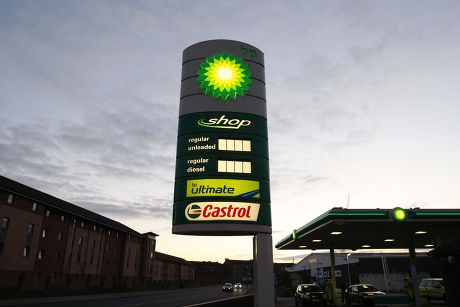 Petrol Station Sign Displaying No Prices Editorial Stock Photo - Stock ...