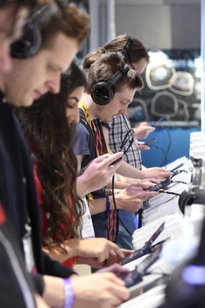 Visitors Worlds Largest Computer Game Fair Editorial Stock Photo ...