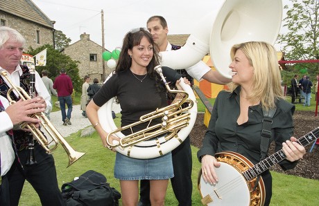 Emmerdale 30 Years Celebration November 2002 Editorial Stock Photo ...