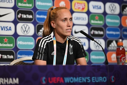 __COUNT__ imágenes de Soccer Red Flames Euro England Press Conference ...