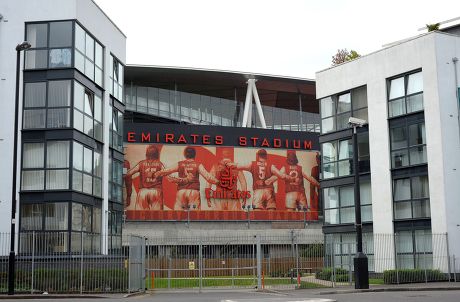 General View Emirates Stadium Between Apartment Editorial Stock Photo ...