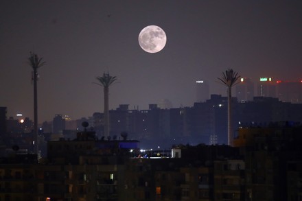 Supermoon Seen Over Cairo Egypt July Editorial Stock Photo - Stock ...