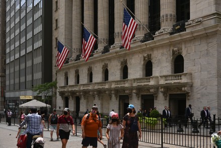 Wall Street Daily Life, New York, USA - 14 Jul 2022 Stock Pictures ...