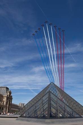 1,000 Aerial parade Stock Pictures, Editorial Images and Stock Photos ...
