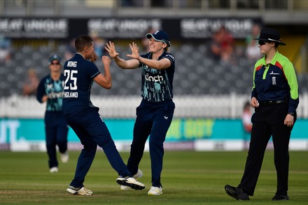 Wicket Issy Wong England Celebrates Taking Editorial Stock Photo ...