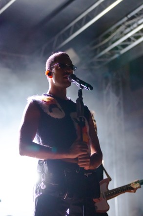 __COUNT__ imágenes de Italian singer Music Concert Mahmood ...