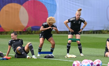 40,000 England football team Stock Pictures, Editorial Images and Stock ...