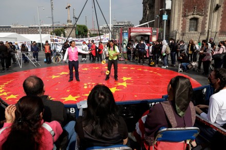 750 Circus workers Stock Pictures, Editorial Images and Stock Photos ...