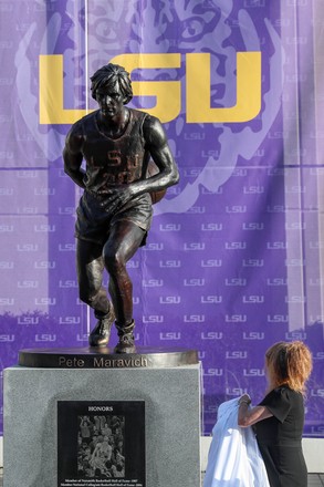 Jackie Maravich Looks New Statue Her Editorial Stock Photo - Stock ...