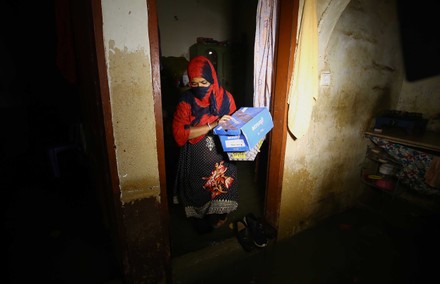 People Salvage Their Belongings After Heavy Editorial Stock Photo ...