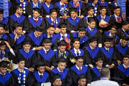3,000 College graduation Stock Pictures, Editorial Images and Stock ...