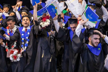 3,000 College graduation Stock Pictures, Editorial Images and Stock ...